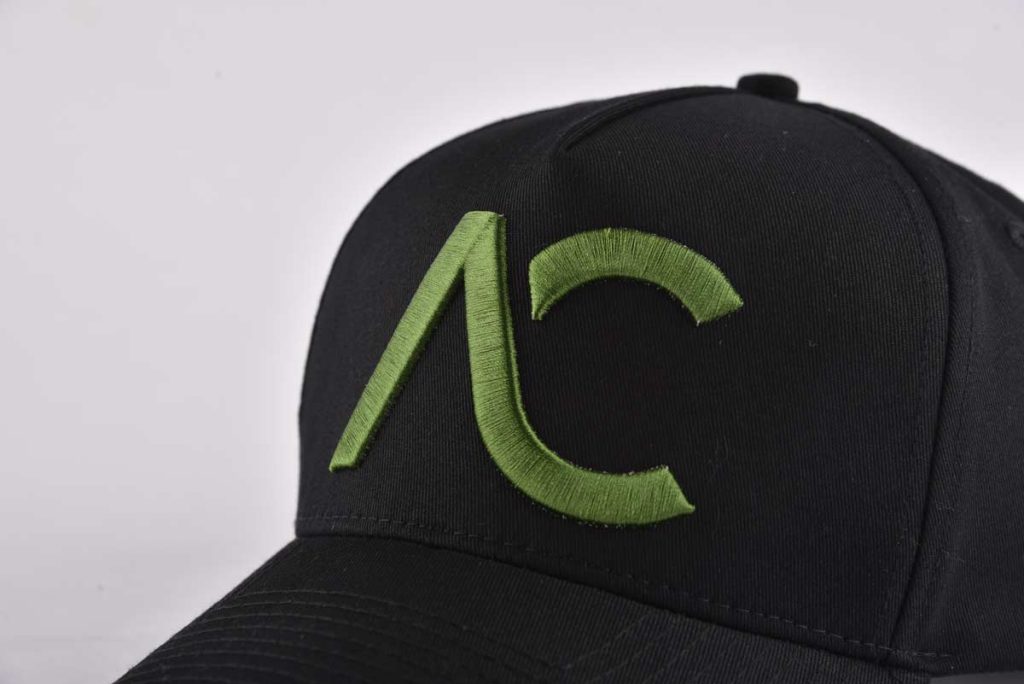 Men’s All Black Baseball Cap with 6 Panels KN2012041 - Aungcrown.com