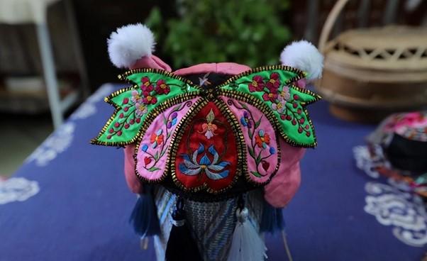 Cultural Inheritance - The Beauty of Embroidered Hats from Shalang Bai ...
