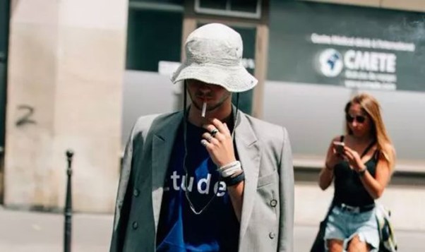 Bucket Hats: Choosing a Style to Flatter Your Face Shape - Aungcrown.com
