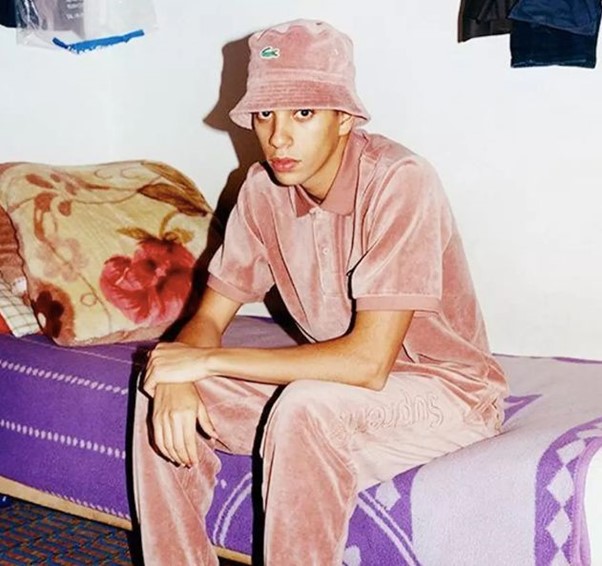 Bucket Hats: Choosing a Style to Flatter Your Face Shape - Aungcrown.com